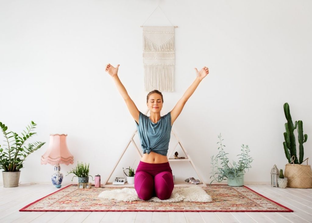 6 Different Types of Yoga Classes for Beginners to Try - Circuit