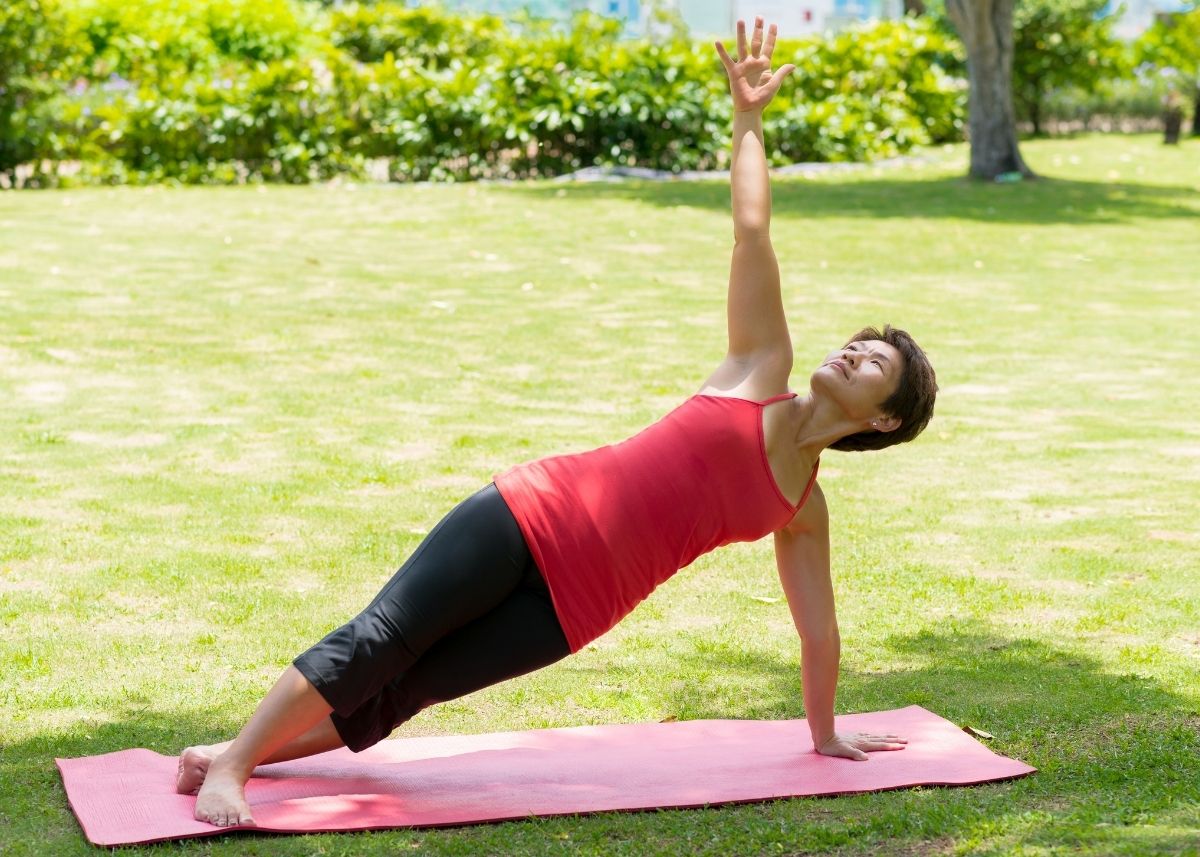 6 Different Types of Yoga Classes for Beginners to Try - Circuit